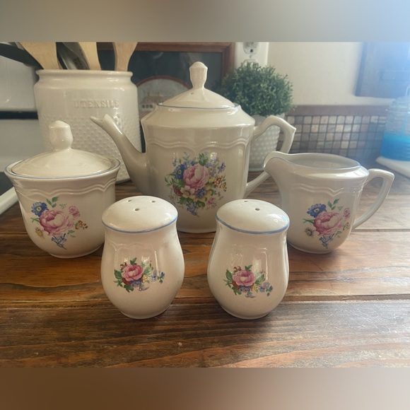 Kitchen | Vintage Floral Tea Set | Poshmark
